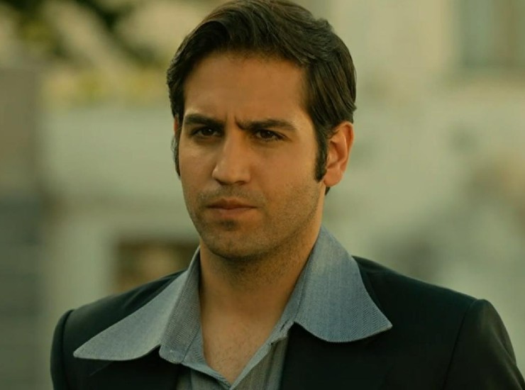 Aras Senol vince L'Isola dei Famosi: chi è, vita privata, Terra amara